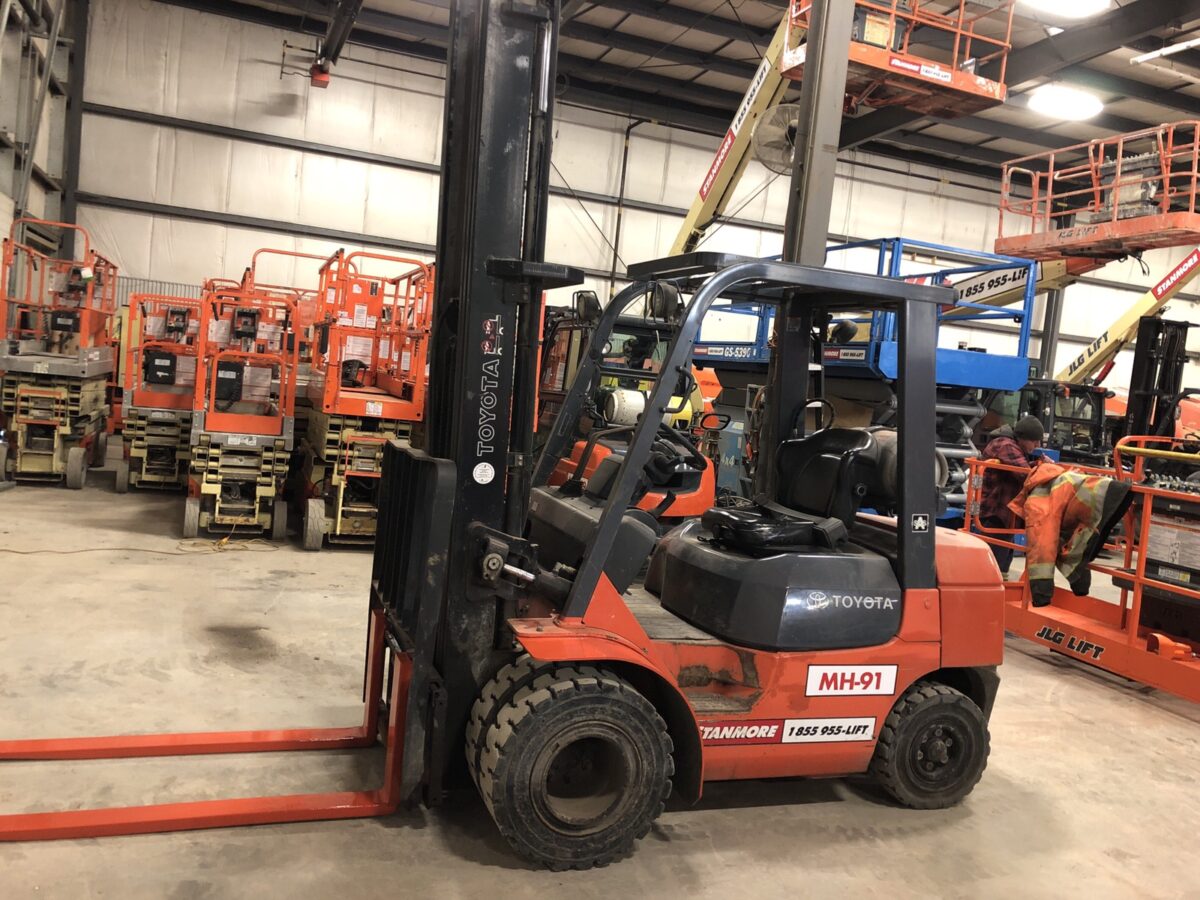 2006 TOYOTA 7FGU25 ~ Stanmore Equipment Ltd.