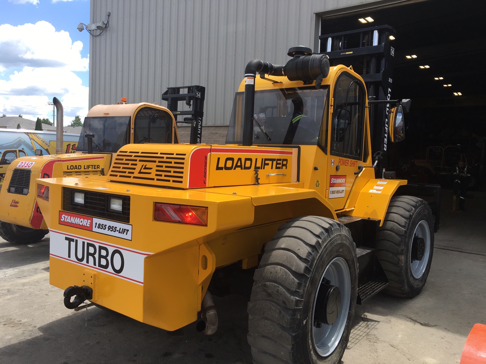 2015 Load Lifter 4414-16F | Stanmore Equipment Ltd.