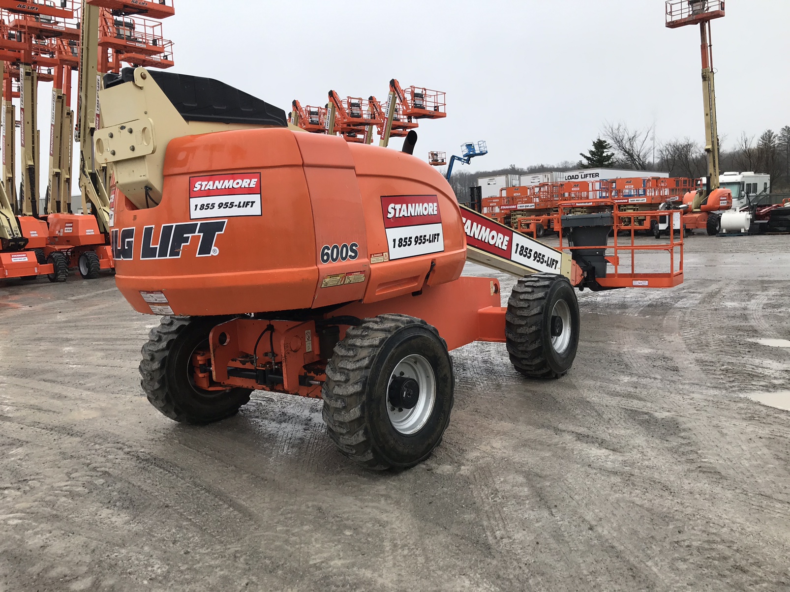 2008 JLG 600S - Stanmore Equipment Ltd.