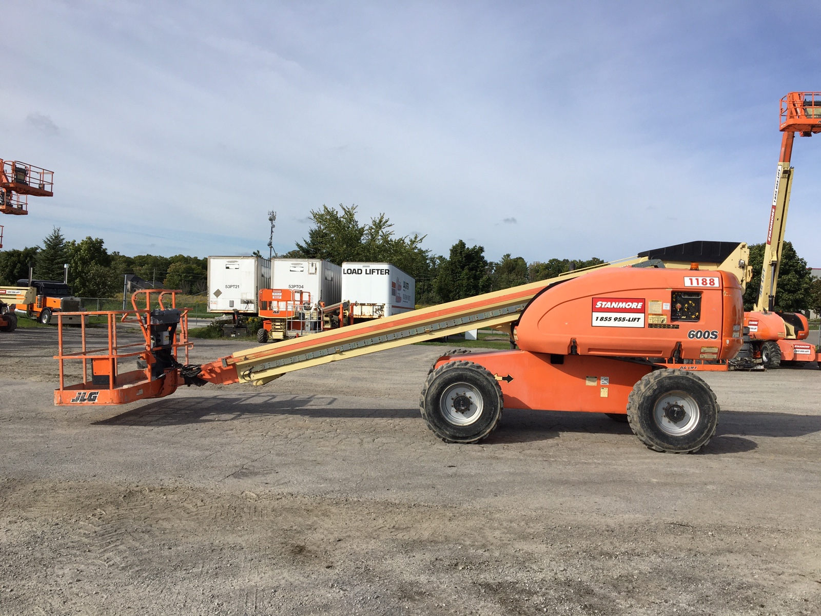 2008 JLG 600S ~ Stanmore Equipment Ltd.